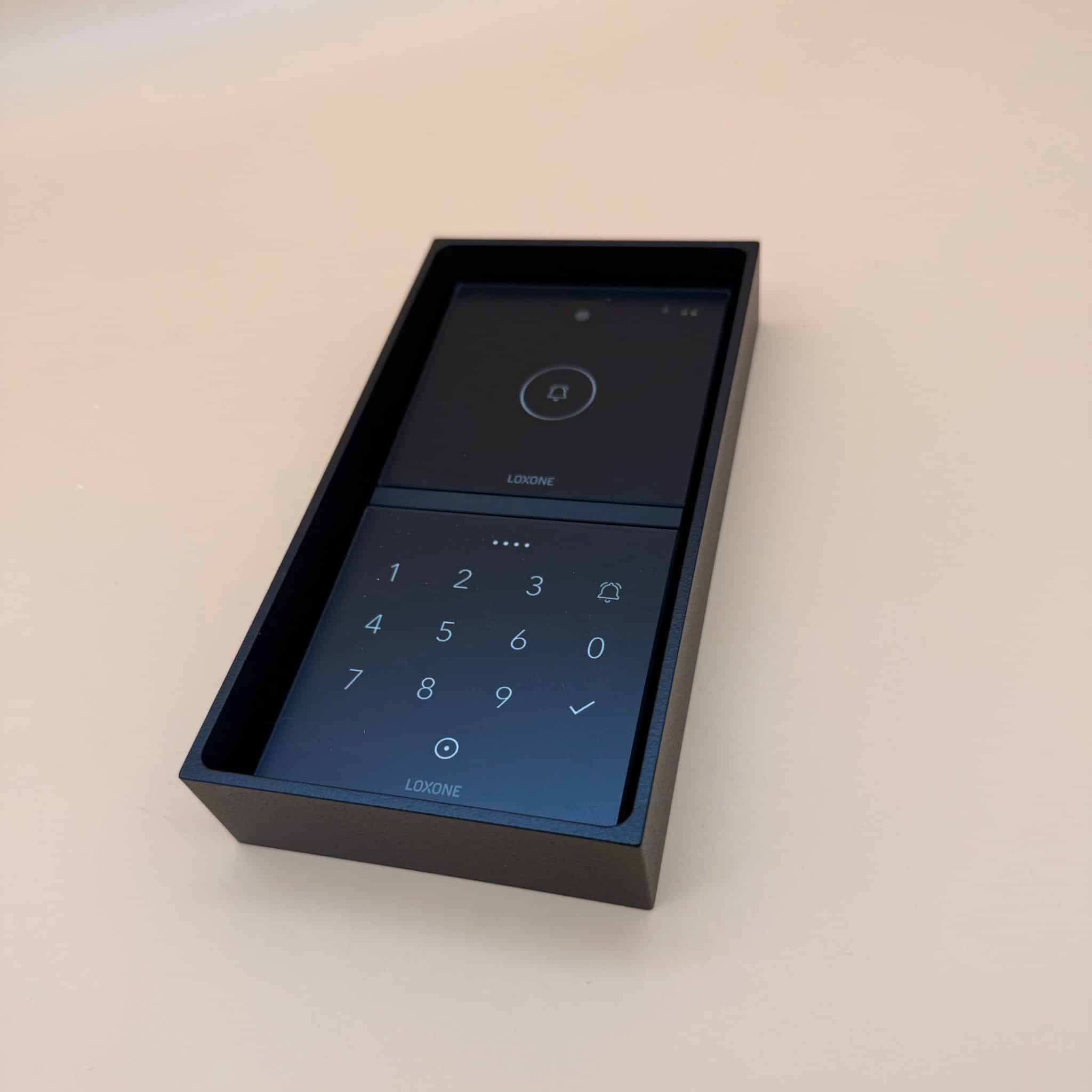 Loxone Intercom/NFC Wetterschutzgehäuse aus Aluminium - Höhe: 35mm ...